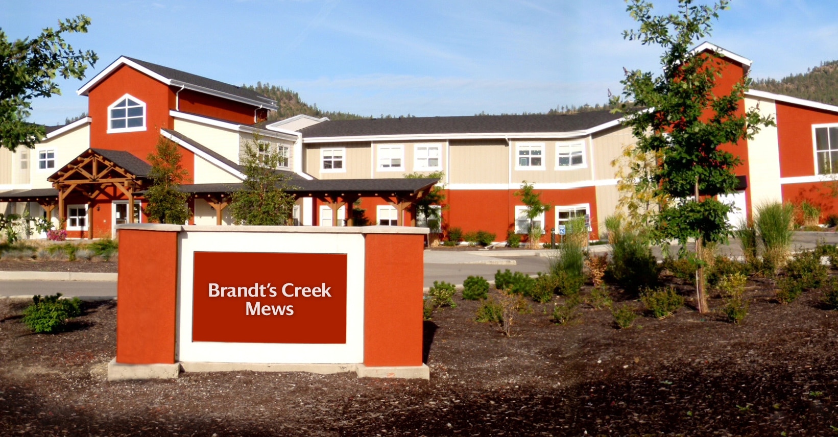 Three Links Manor Kelowna, Retirement home, Kelowna, BC, Senior Living ...