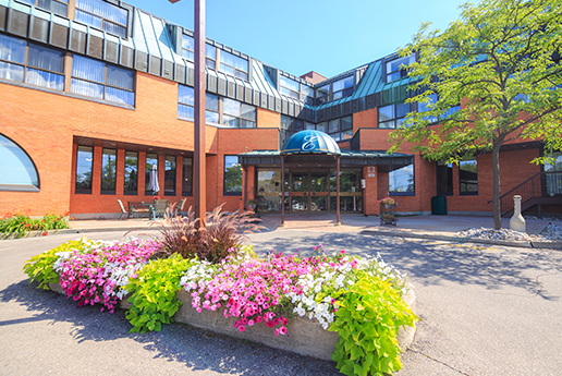 Amica at Erin Mills, Retirement home, Mississauga, ON, Senior Living ...