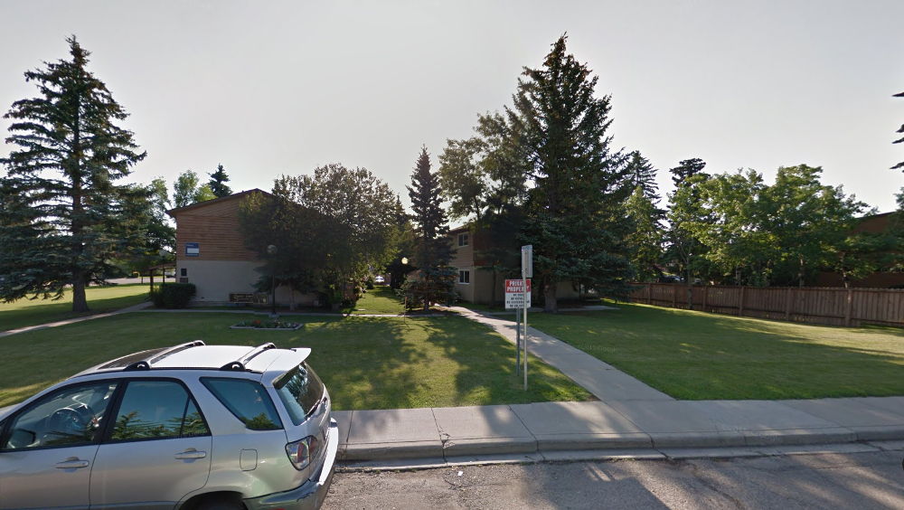 Carewest Glenmore Park, Retirement home, Calgary, AB, Senior Living ...