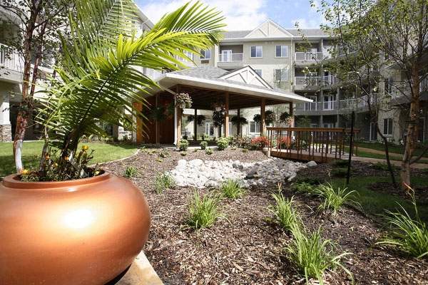 Winnipeg Retirement Homes, Senior Living, Housing Care, Communities ...