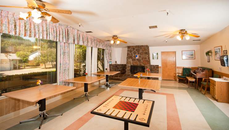 Redwood Meadows Senior Housing, Retirement home, Willits, CA, Senior ...